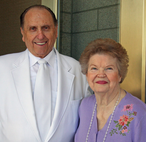 President Monson Praised His Wife from the Pulpit - Church News and Events